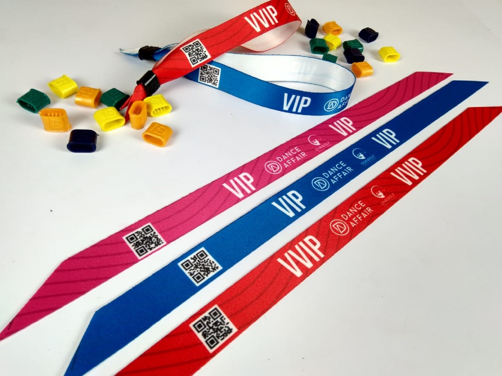 Innovation in Fabric Wristbands with QR Codes – For The Love of Events