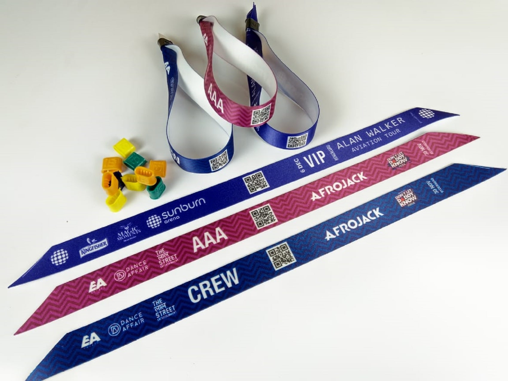 Innovation in Fabric Wristbands with QR Codes – For The Love of Events